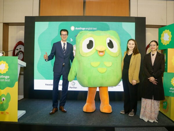 Duolingo Unveils $30,000 STEM Scholarship for Indian Women in ...